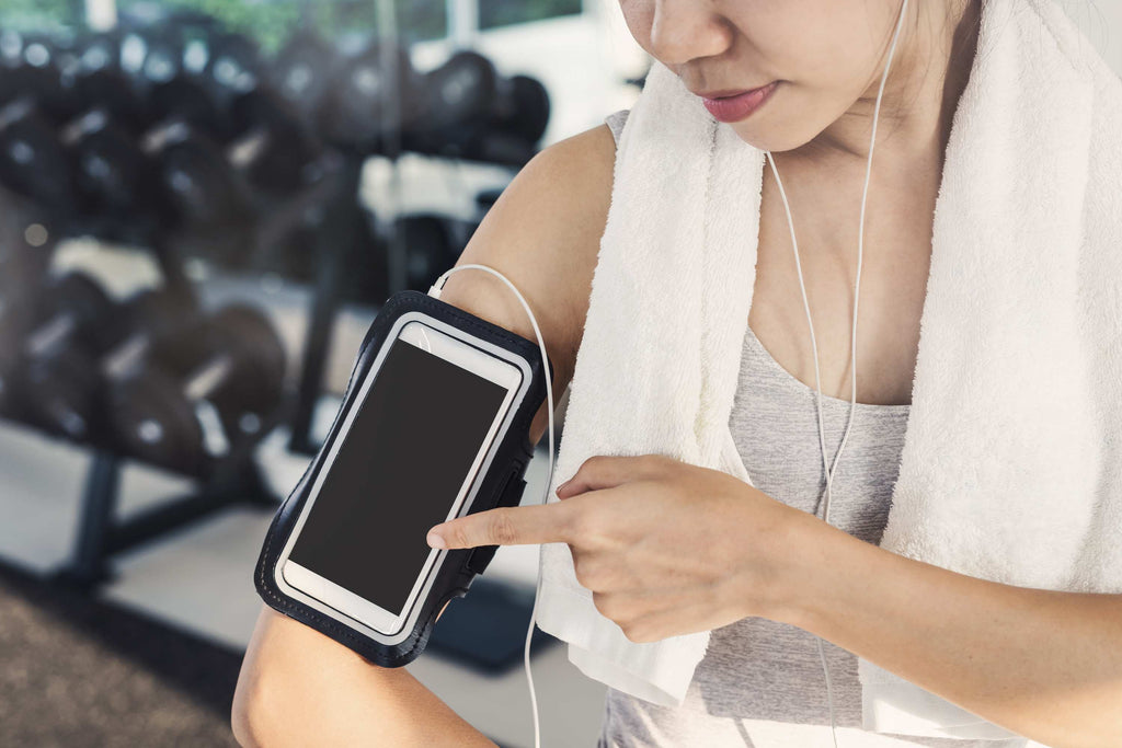 Why No-Slip Armband Phone Grip Holder is Perfect for Fitness Enthusias