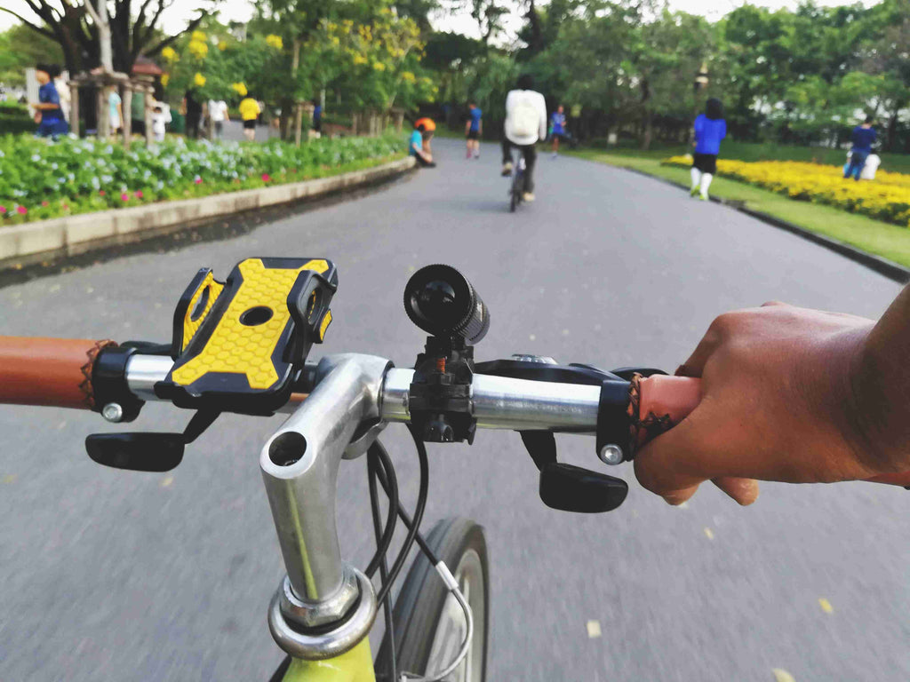 The Ultimate Guide to Bicycle Handlebar Mounts: Features You Shouldn't